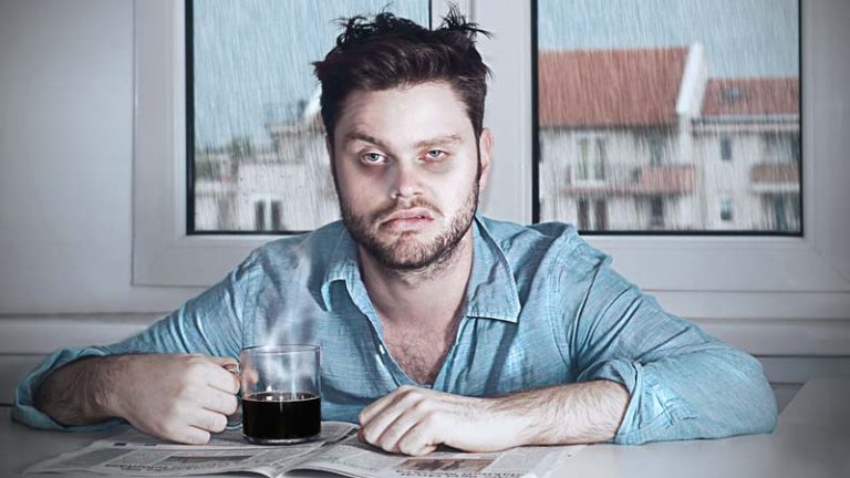 Ressaca: causas, tratamento e prevenção